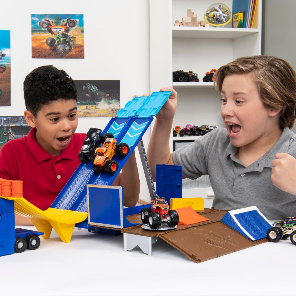 Monster Jam, 2-in-1 Transforming Hauler Playset | Monster Jam®