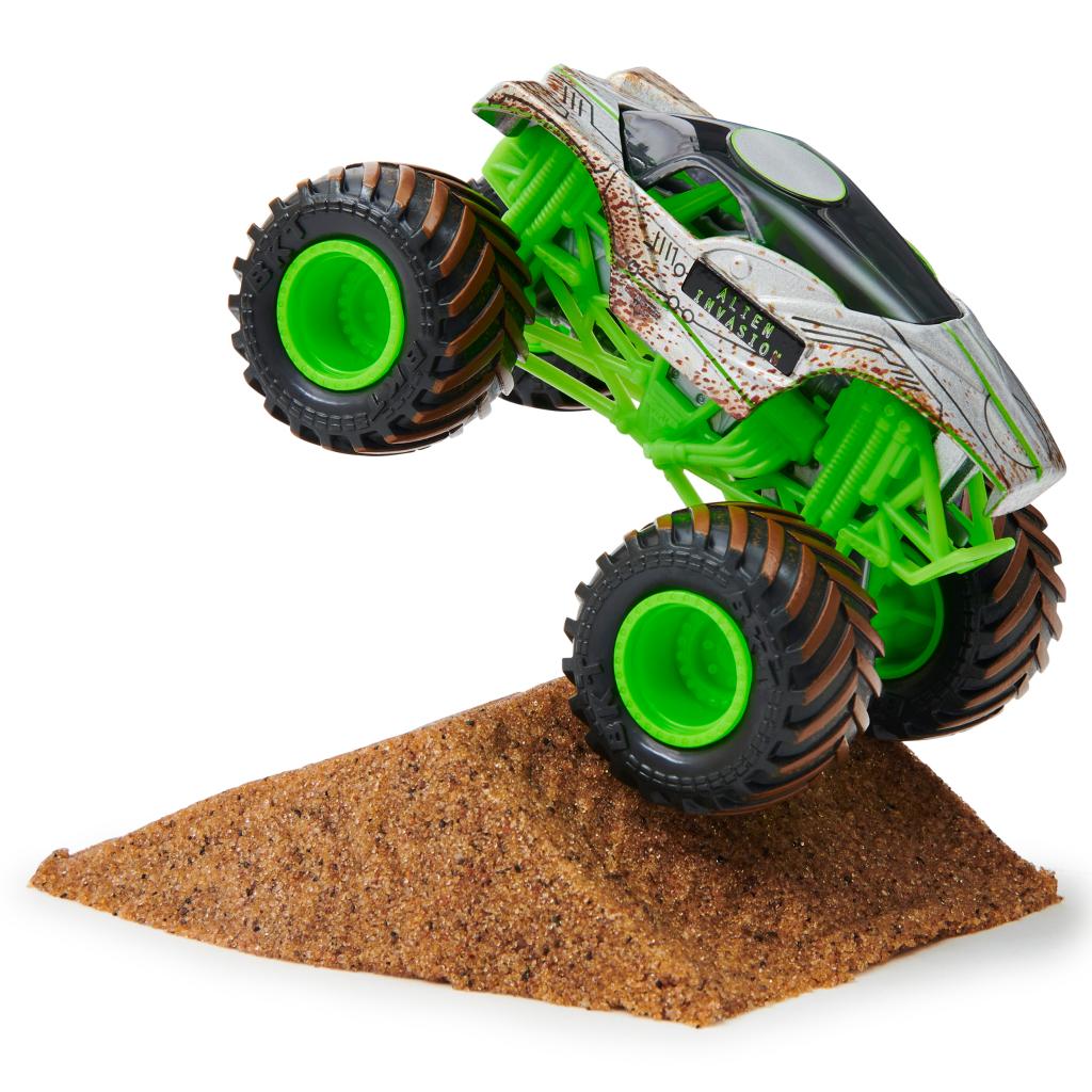 Monster Jam, Alien Invasion Monster Dirt Starter Set with 8oz Monster ...