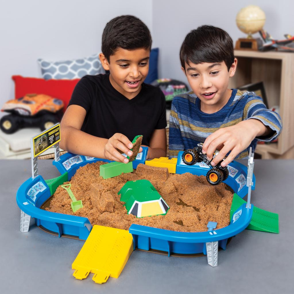 Monster Jam, Monster Dirt Arena 24-Inch Playset with 2lbs of Monster ...