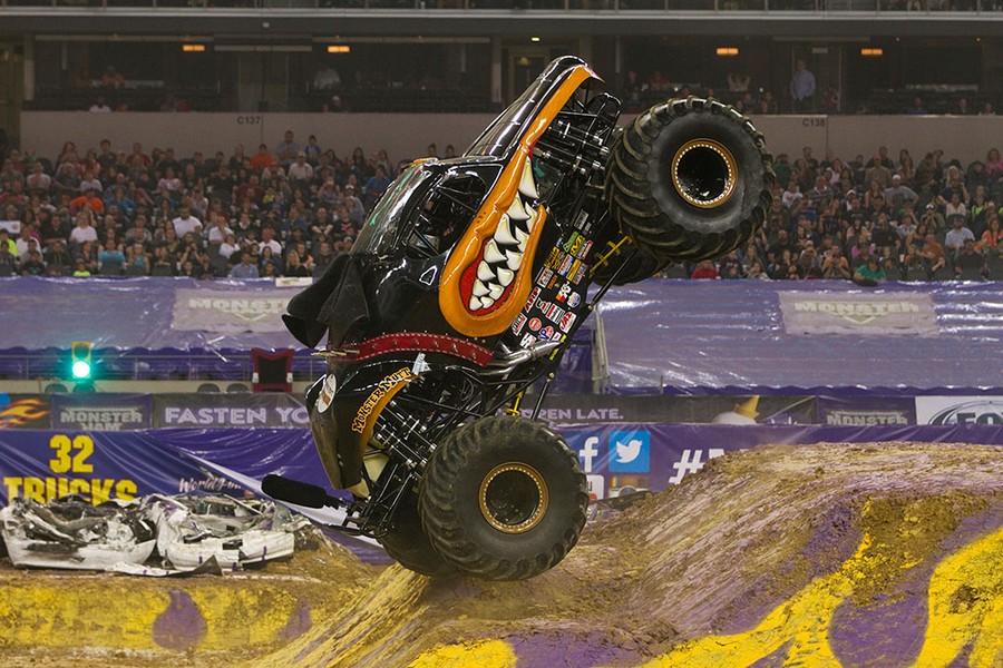 Monster Energy Races into the Lead | Monster Jam®