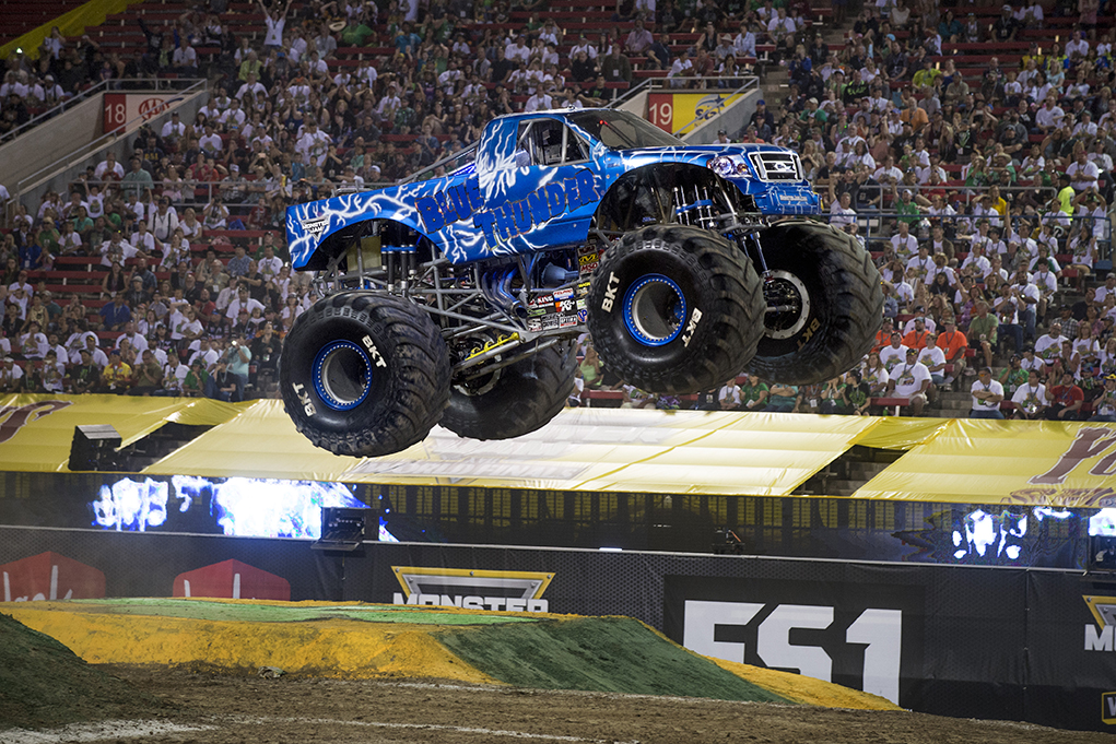 Moline, IL - May 6-7, 2017 - iWireless Center | Monster Jam®
