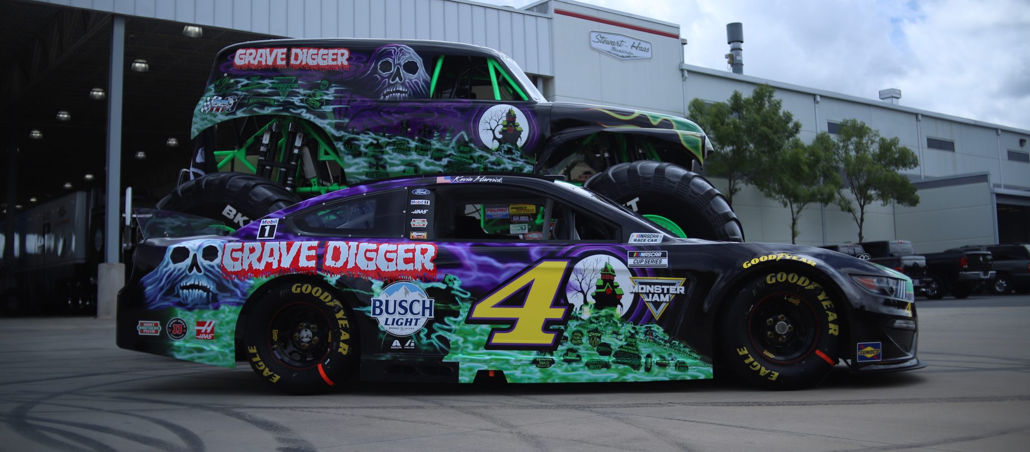 UNVEILED! Grave Digger partnership with NASCAR's Stewart-Haas Racing ...