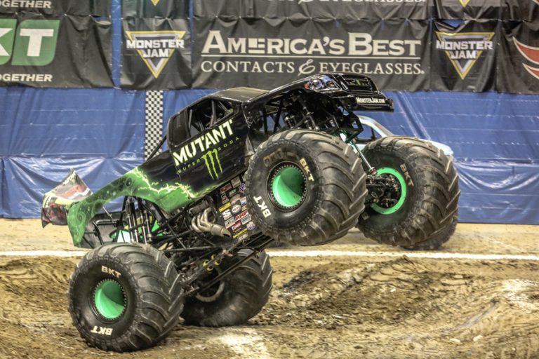 Des Moines, IA - May 4-5 - Wells Fargo Arena | Monster Jam®