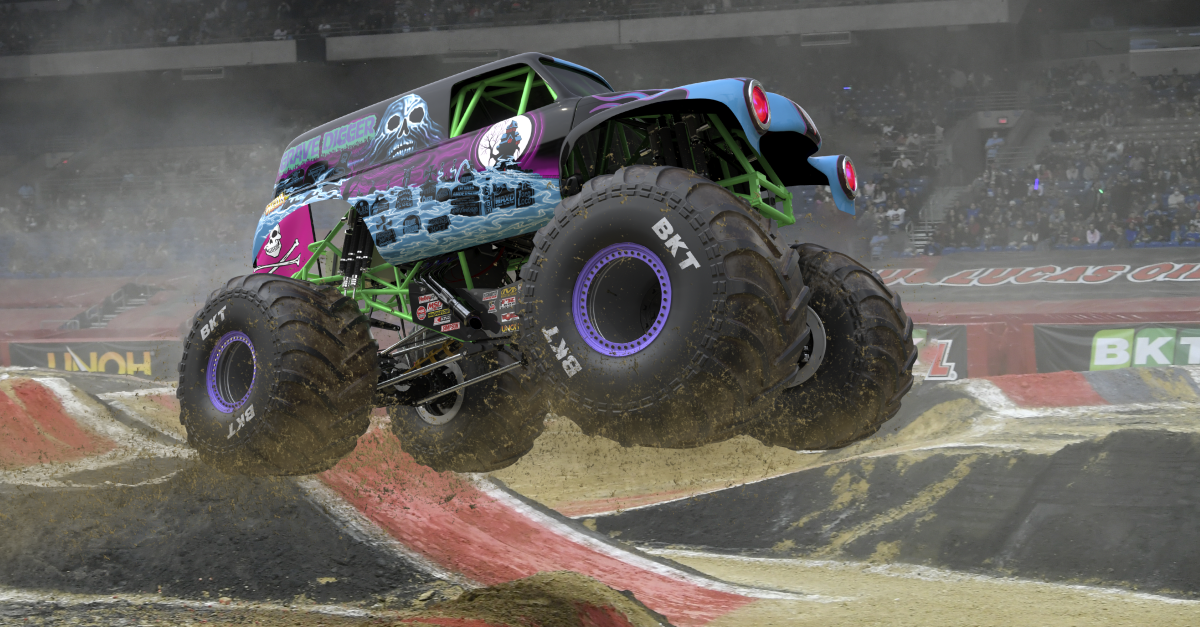 Superstar Challenge: Tyler Menninga Wins for Team Nitro in Racing and ...