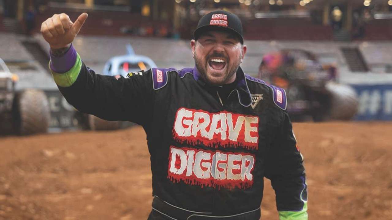 Arena Series Central Champion: Brandon Vinson Grave Digger | Monster Jam®