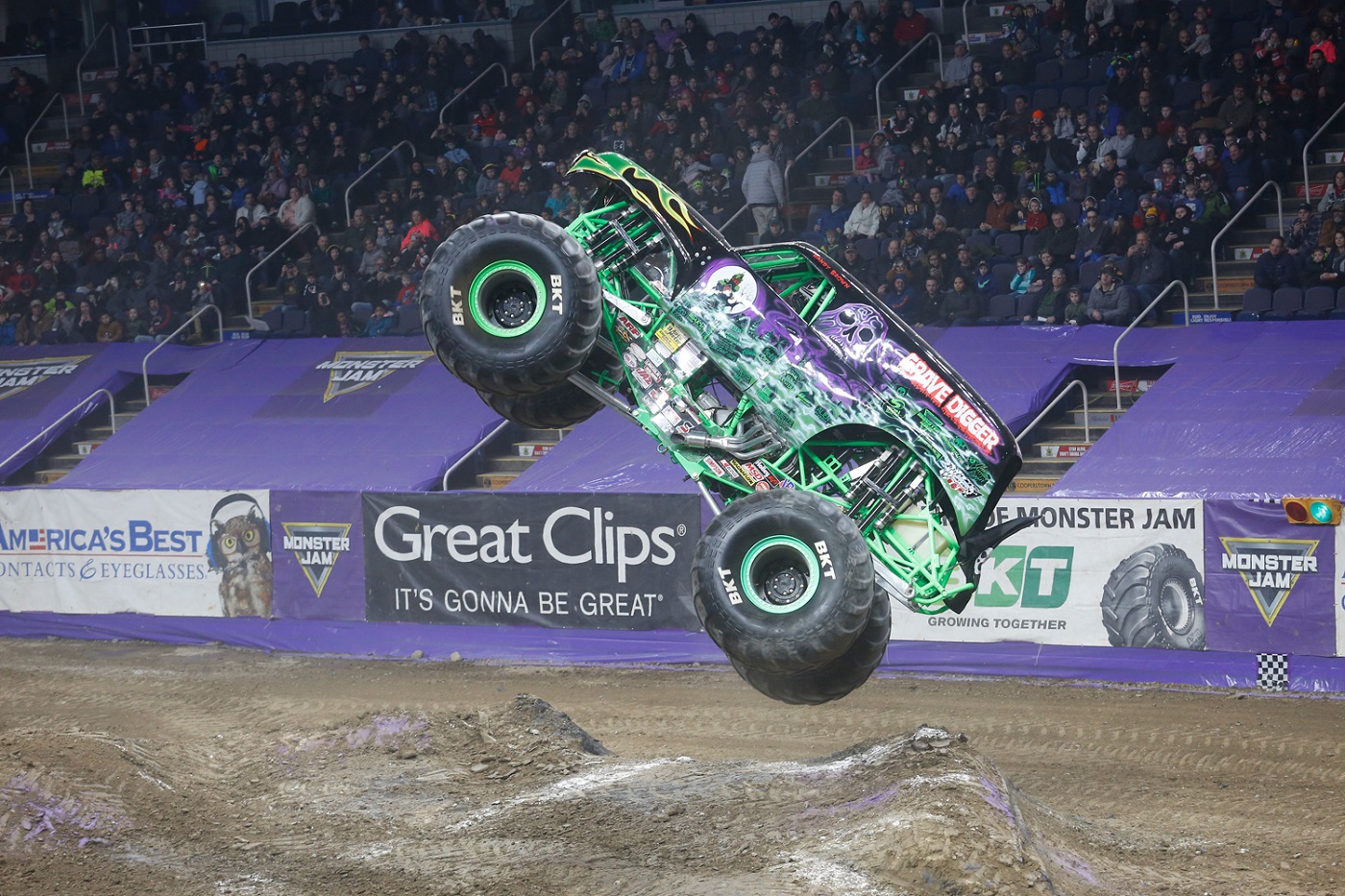 Tucson, AZ - March 1-3 - Tucson Arena | Monster Jam®