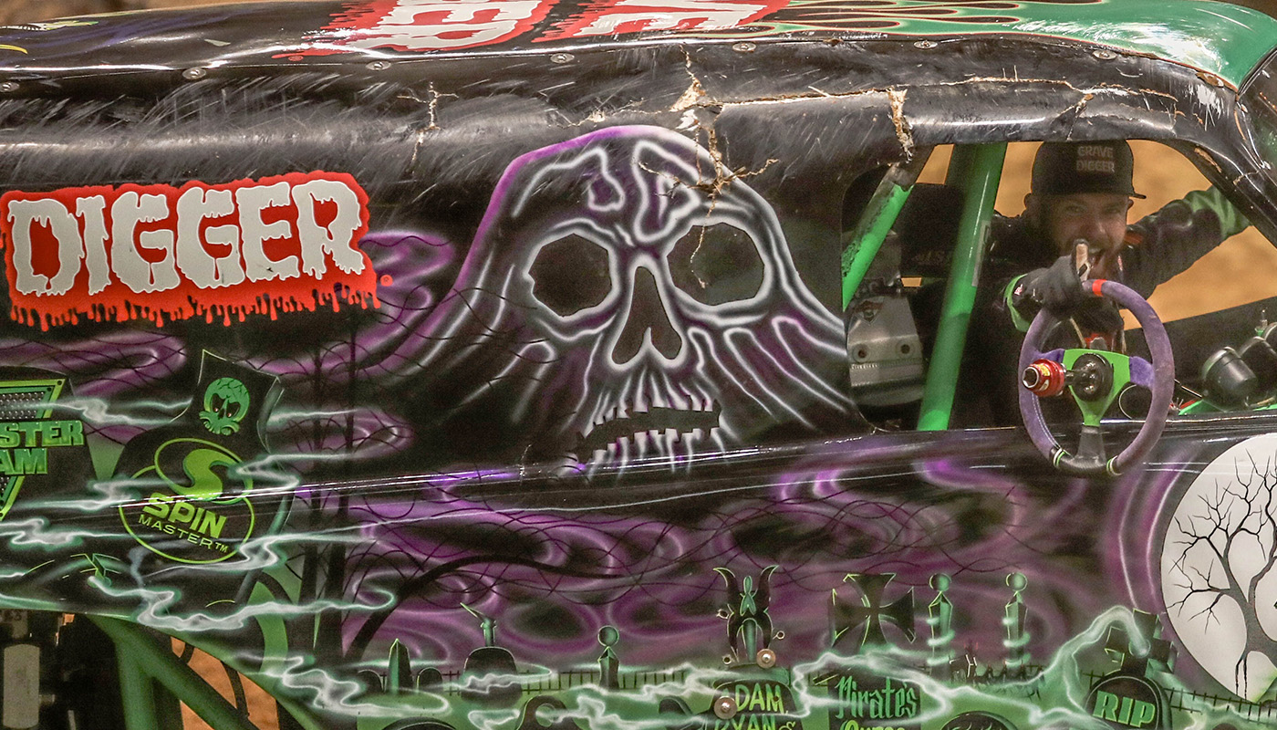 Morgan Kane, Grave Digger dominate St. Louis Monster Jam - NBC Sports ...
