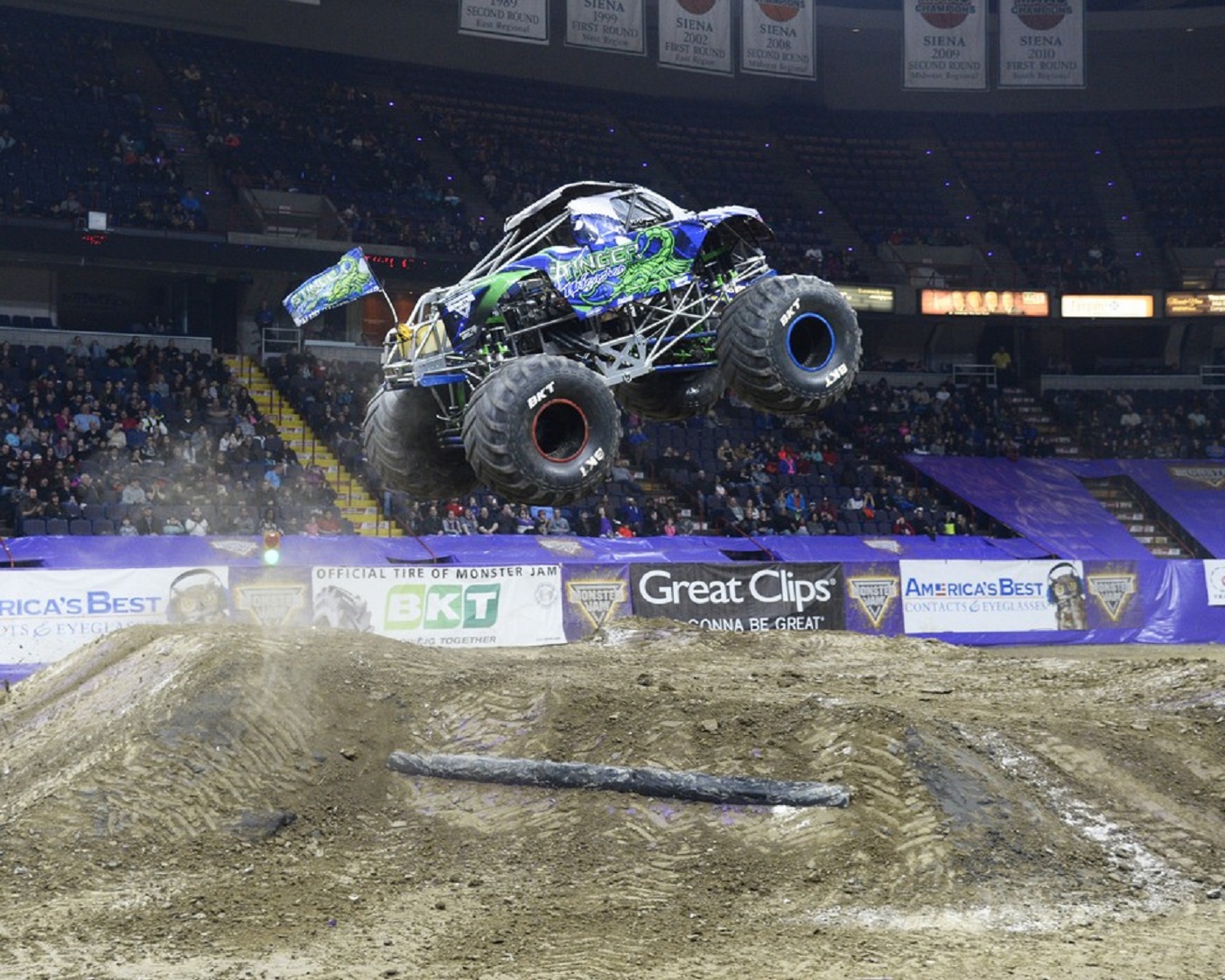 Manchester, NH - May 4-5 - SNHU Arena | Monster Jam®