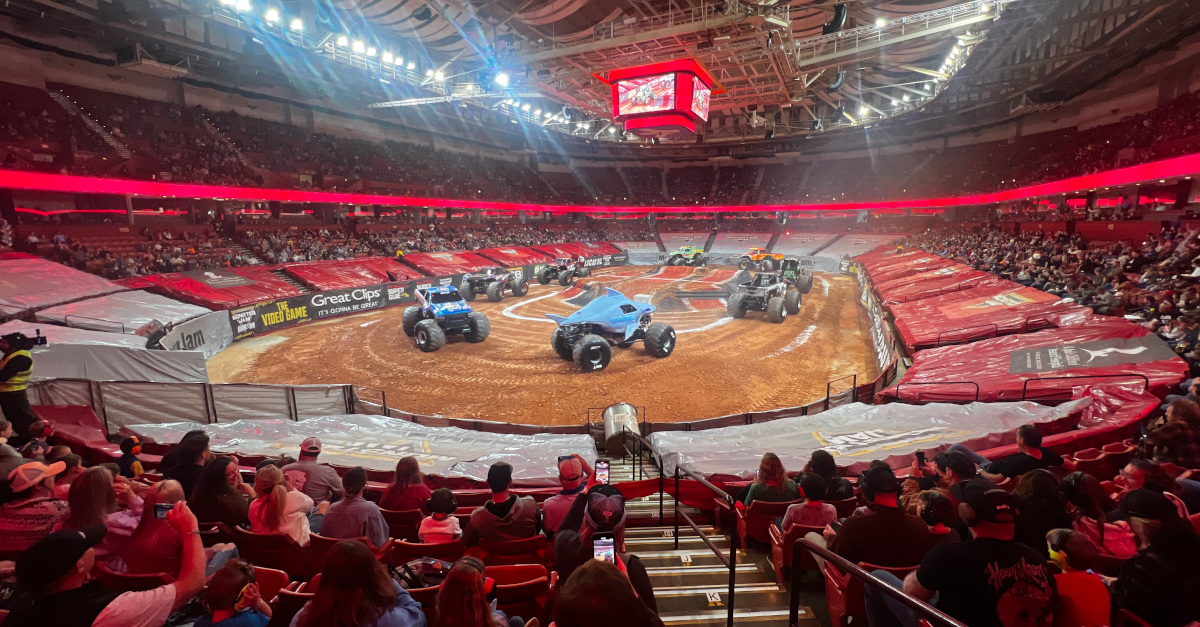 Weekend Recap: Title Fights Remain Open as Challengers Rise Up Against ...