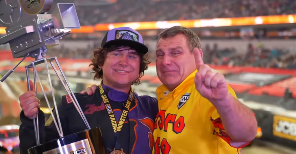 Zack Garner Pulls Off Incredible JCB Racing World Championship | News | Monster Jam®