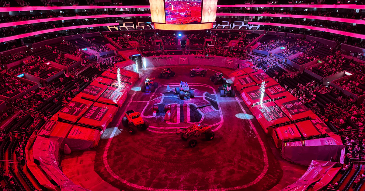 Weekend Recap: A Magical Weekend for Sparkle Smash | News | Monster Jam®