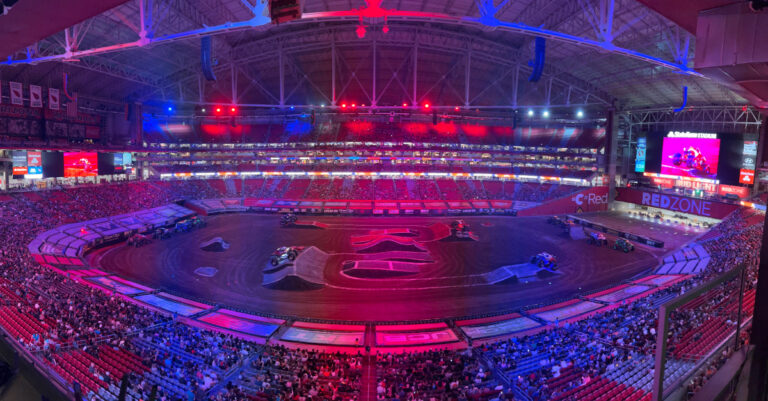 Oh What a Night in Glendale! | News | Monster Jam®