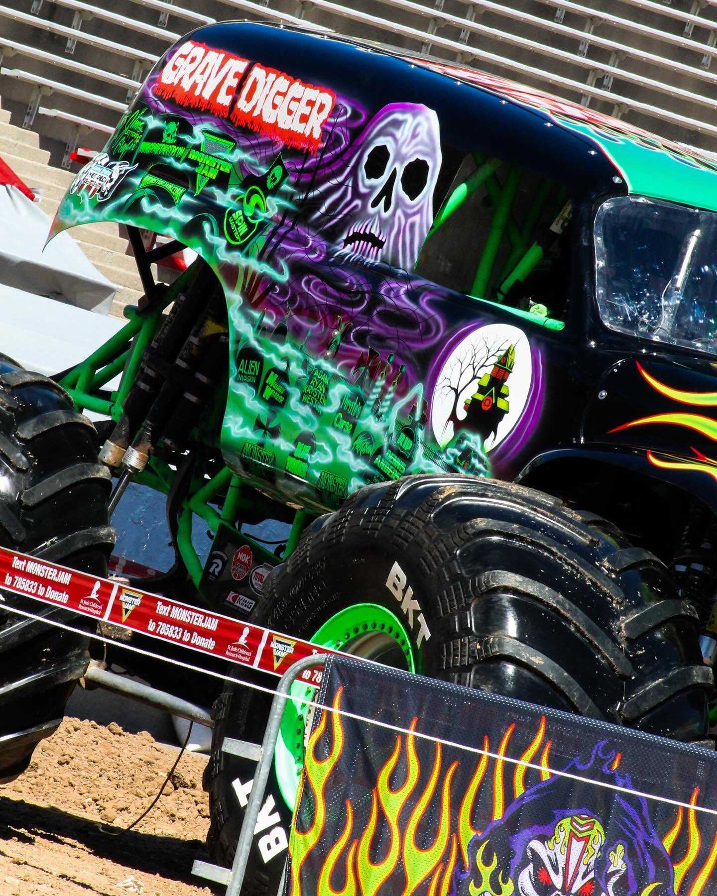 Grave Digger | Trucks and Drivers | Monster Jam®