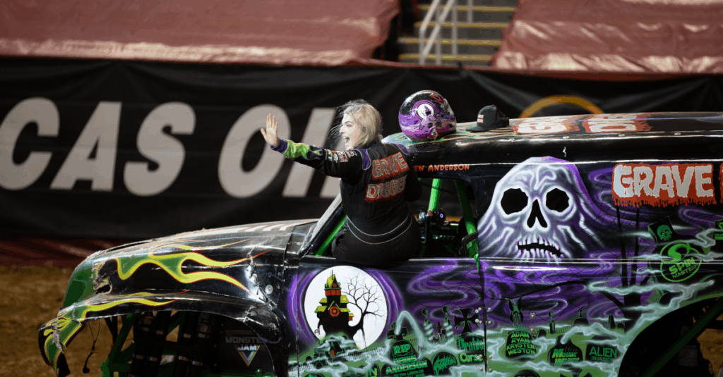 Krysten Anderson’s Perfect Warmup for World Finals | News | Monster Jam®